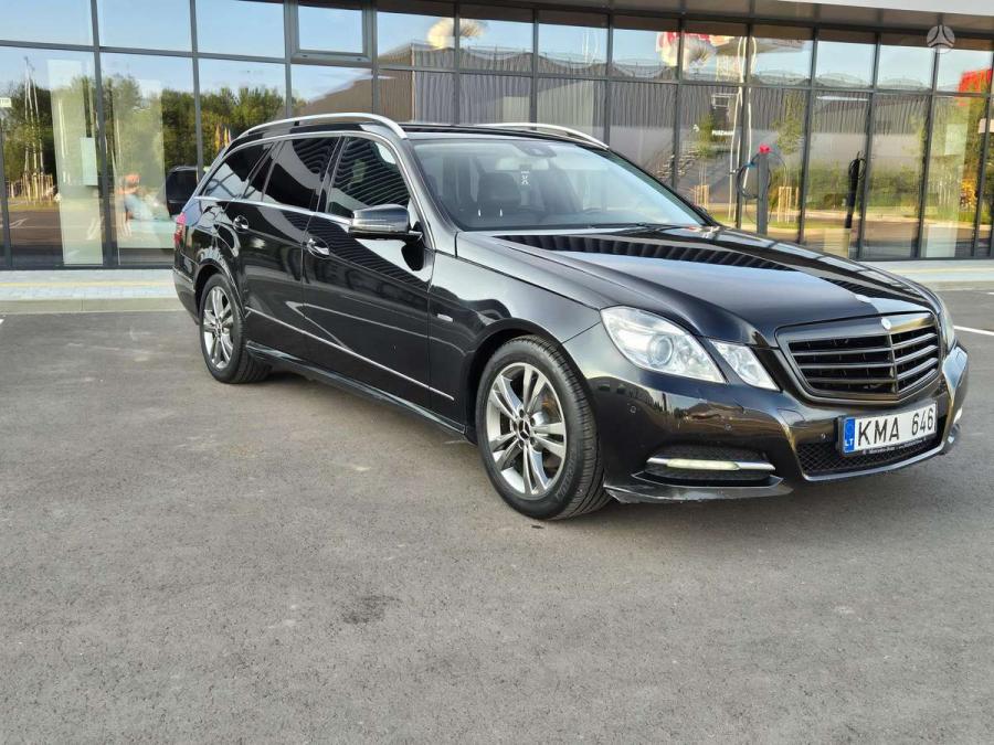 Melns Mercedes-Benz E 220 2012 Kauņa, ar dzinēja tilpumu 2.14 L un nobraukumu 292 tūkst. km par 5400 €, foto 3 vietnē AUTOMOTO.COM.LV