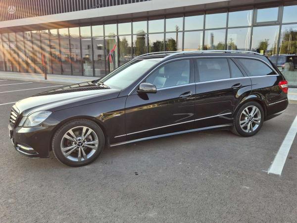 Melns Mercedes-Benz E 220 2012 Kauņa, ar dzinēja tilpumu 2.14 L un nobraukumu 292 tūkst. km par 5400 €, foto 4 vietnē AUTOMOTO.COM.LV