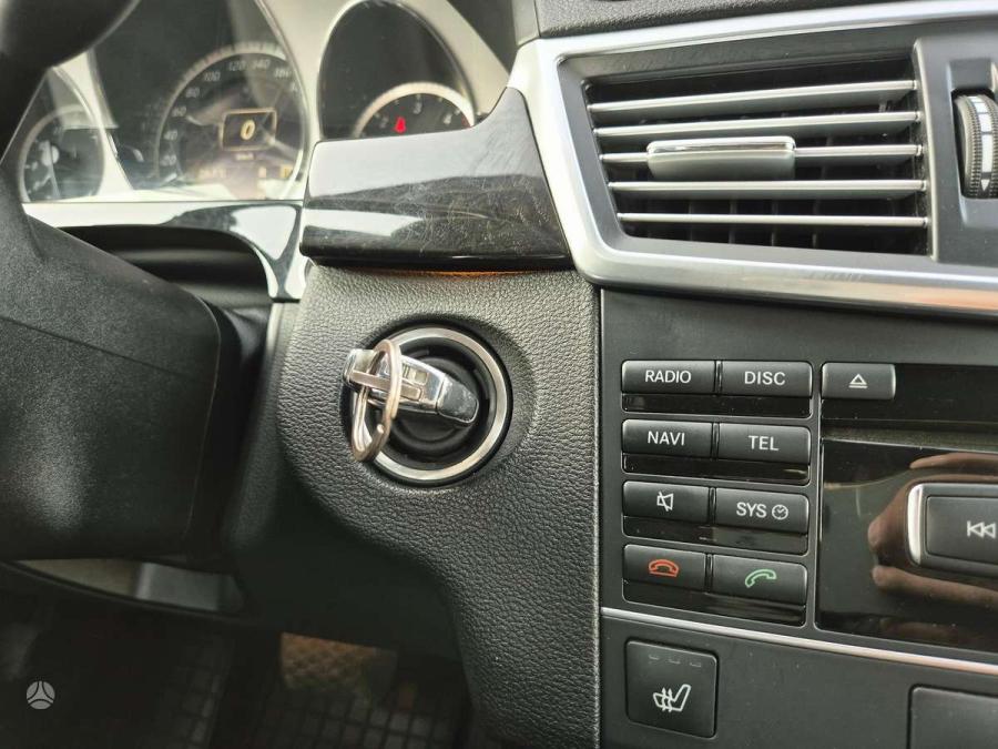 Melns Mercedes-Benz E 220 2012 Kauņa, ar dzinēja tilpumu 2.14 L un nobraukumu 292 tūkst. km par 5400 €, foto 13 vietnē AUTOMOTO.COM.LV