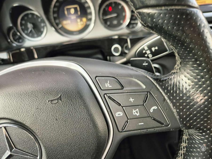 Melns Mercedes-Benz E 220 2012 Kauņa, ar dzinēja tilpumu 2.14 L un nobraukumu 292 tūkst. km par 5400 €, foto 16 vietnē AUTOMOTO.COM.LV