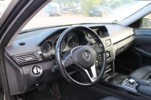 Melns Mercedes-Benz E 220 2012 Prienai, ar dzinēja tilpumu 2.14 L un nobraukumu 300 tūkst. km par 2500 €, foto 10 vietnē AUTOMOTO.COM.LV