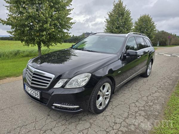 Black Mercedes-Benz E 220 2012 in Riga, with an engine capacity of 2.20 L and mileage of 387 thousand km for 6499 €, photo 1 on AUTOMOTO.COM.LV