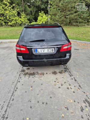 Черный Мерседес E 220 2012 в Вильнюс, объемом двигателя 2.20 л и пробегом 354 тыс. км за 6050 €, фото 3 на AUTOMOTO.COM.LV