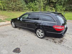 Черный Мерседес E 220 2012 в Вильнюс, объемом двигателя 2.20 л и пробегом 354 тыс. км за 6050 €, фото 4 на AUTOMOTO.COM.LV