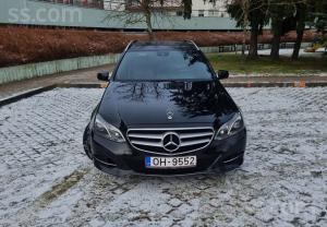 Melns Mercedes-Benz E 220 2013 Rīga, ar dzinēja tilpumu 2.20 L un nobraukumu 349 tūkst. km par 9290 €, foto 2 vietnē AUTOMOTO.COM.LV