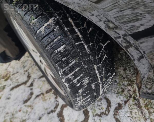 Black Mercedes-Benz E 220 2013 in Riga, with an engine capacity of 2.20 L and mileage of 349 thousand km for 9490 €, photo 5 on AUTOMOTO.COM.LV