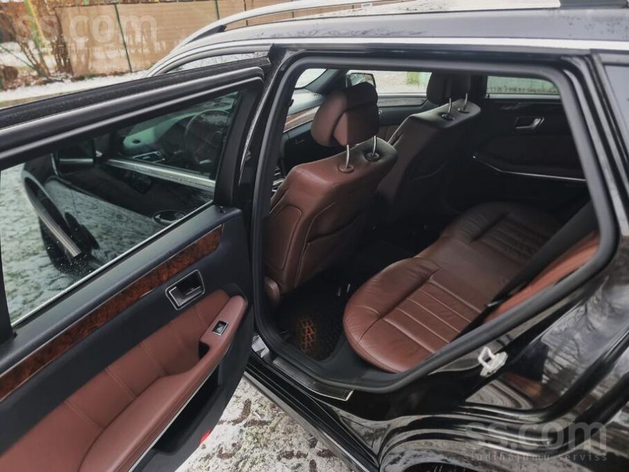Melns Mercedes-Benz E 220 2013 Rīga, ar dzinēja tilpumu 2.20 L un nobraukumu 349 tūkst. km par 9290 €, foto 10 vietnē AUTOMOTO.COM.LV