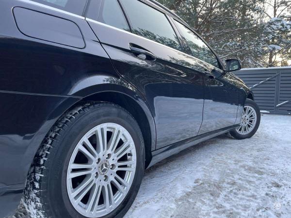 Melns Mercedes-Benz E 220 2013 Druskininkai, ar dzinēja tilpumu 2.10 L un nobraukumu 212 tūkst. km par 7990 €, foto 9 vietnē AUTOMOTO.COM.LV