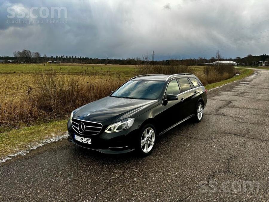 Black Mercedes-Benz E 220 2013 in Riga, with an engine capacity of 2.20 L and mileage of 314 thousand km for 7990 €, photo 2 on AUTOMOTO.COM.LV