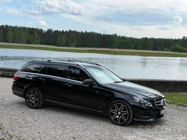 Черный Мерседес E 220 2013 в Рига, объемом двигателя 2.20 л и пробегом 385 тыс. км за 7200 €, фото 3 на AUTOMOTO.COM.LV