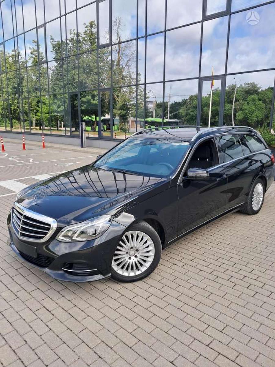 Черный Мерседес E 220 2013 в Каунас, объемом двигателя 2.20 л и пробегом 303 тыс. км за 7150 €, фото 6 на AUTOMOTO.COM.LV