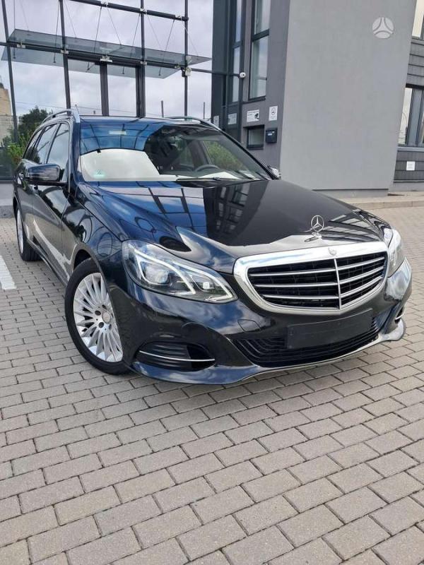 Melns Mercedes-Benz E 220 2013 Kauņa, ar dzinēja tilpumu 2.20 L un nobraukumu 303 tūkst. km par 7150 €, foto 6 vietnē AUTOMOTO.COM.LV