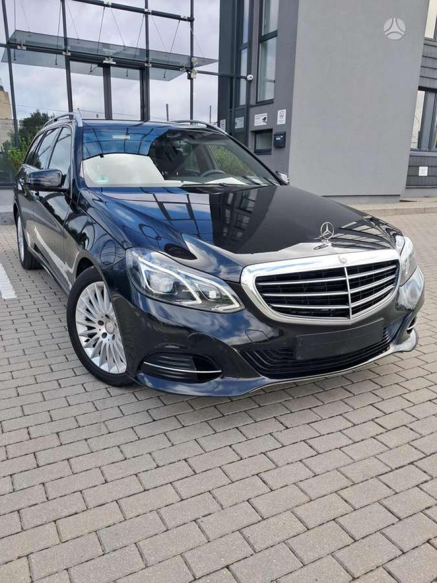 Черный Мерседес E 220 2013 в Каунас, объемом двигателя 2.20 л и пробегом 303 тыс. км за 7150 €, фото 7 на AUTOMOTO.COM.LV