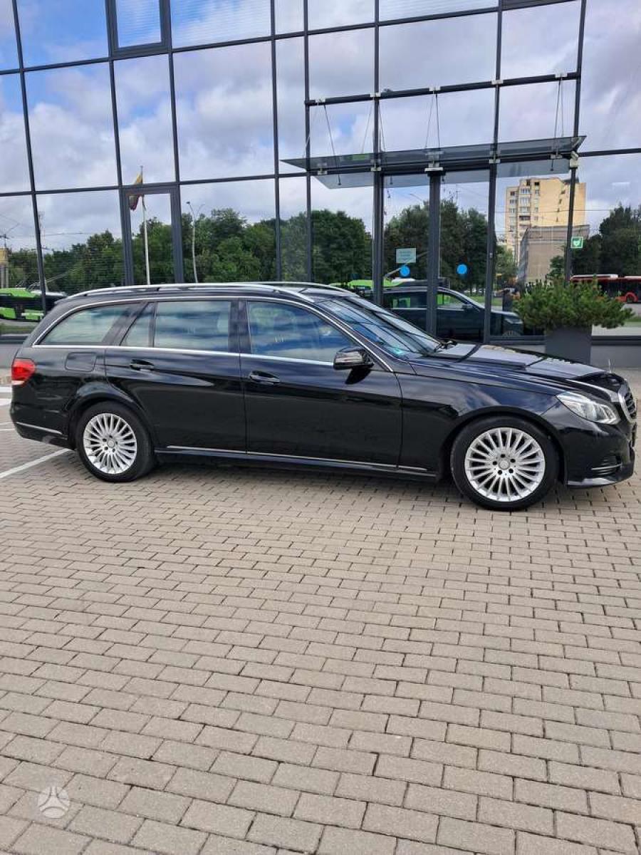 Черный Мерседес E 220 2013 в Каунас, объемом двигателя 2.20 л и пробегом 303 тыс. км за 7150 €, фото 10 на AUTOMOTO.COM.LV