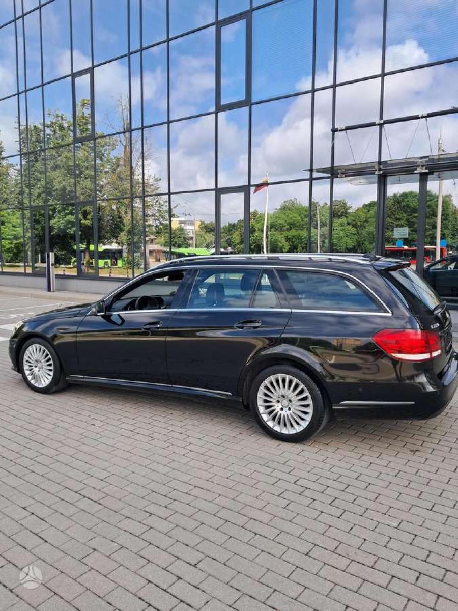 Черный Мерседес E 220 2013 в Каунас, объемом двигателя 2.20 л и пробегом 303 тыс. км за 7150 €, фото 14 на AUTOMOTO.COM.LV