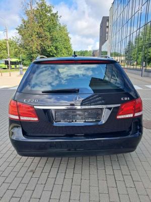 Черный Мерседес E 220 2013 в Каунас, объемом двигателя 2.20 л и пробегом 303 тыс. км за 7150 €, фото 20 на AUTOMOTO.COM.LV