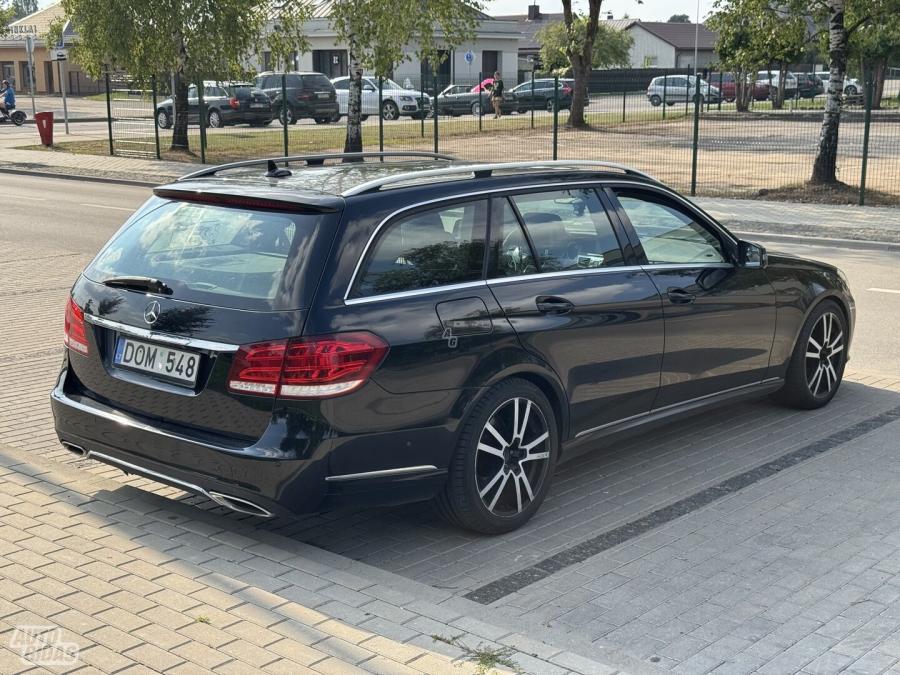 Черный Мерседес E 220 2013 в Укмерге, объемом двигателя 2.10 л и пробегом 490 тыс. км за 6900 €, фото 6 на AUTOMOTO.COM.LV