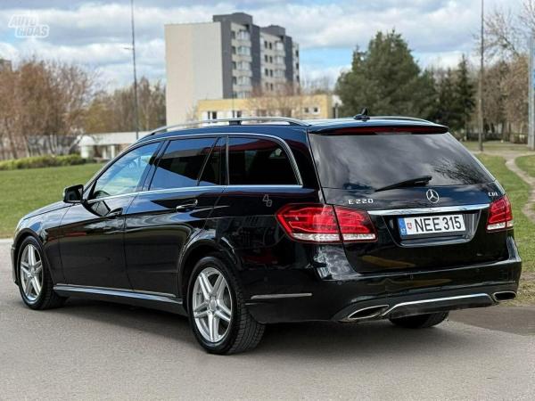 Black Mercedes-Benz E 220 2014 in Kaunas, with an engine capacity of 2.10 L and mileage of 347 thousand km for 7500 €, photo 3 on AUTOMOTO.COM.LV