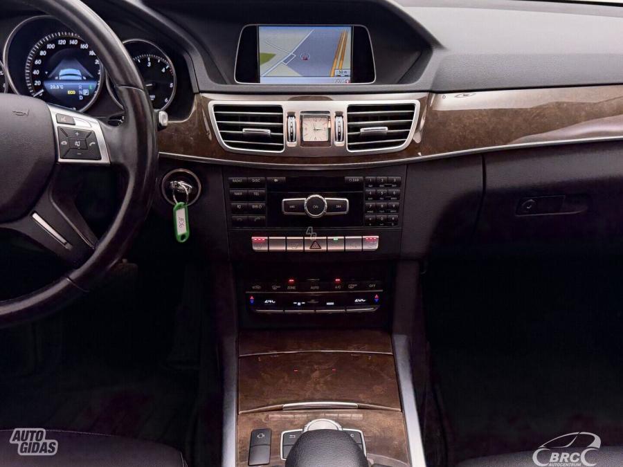 Черный Мерседес E 220 2014 в Авиженяй, объемом двигателя 2.20 л и пробегом 208 тыс. км за 11800 €, фото 16 на AUTOMOTO.COM.LV