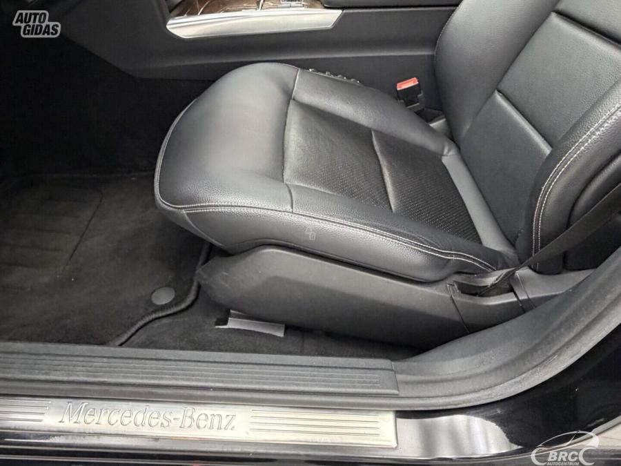 Черный Мерседес E 220 2014 в Авиженяй, объемом двигателя 2.20 л и пробегом 208 тыс. км за 11800 €, фото 25 на AUTOMOTO.COM.LV