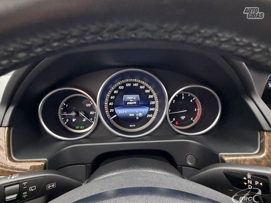 Черный Мерседес E 220 2014 в Авиженяй, объемом двигателя 2.20 л и пробегом 208 тыс. км за 11800 €, фото 33 на AUTOMOTO.COM.LV