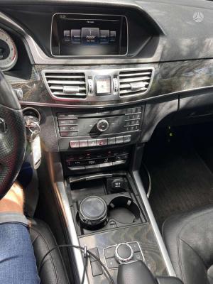 Черный Мерседес E 220 2015 в Ширвинтос, объемом двигателя 2.14 л и пробегом 326 тыс. км за 7990 €, фото 26 на AUTOMOTO.COM.LV