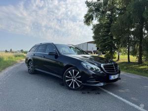 Черный Мерседес E 220 2015 в Каунас, объемом двигателя 2.14 л и пробегом 410 тыс. км за 7999 €, фото  на AUTOMOTO.COM.LV