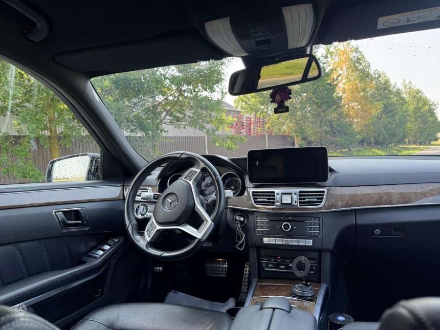 Черный Мерседес E 220 2015 в Каунас, объемом двигателя 2.14 л и пробегом 410 тыс. км за 7999 €, фото 13 на AUTOMOTO.COM.LV