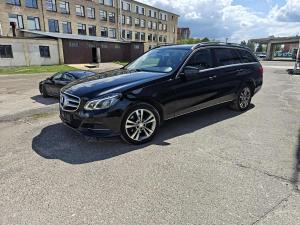 Черный Мерседес E 220 2015 в Алитус, объемом двигателя 2.15 л и пробегом 313 тыс. км за 8400 €, фото 9 на AUTOMOTO.COM.LV