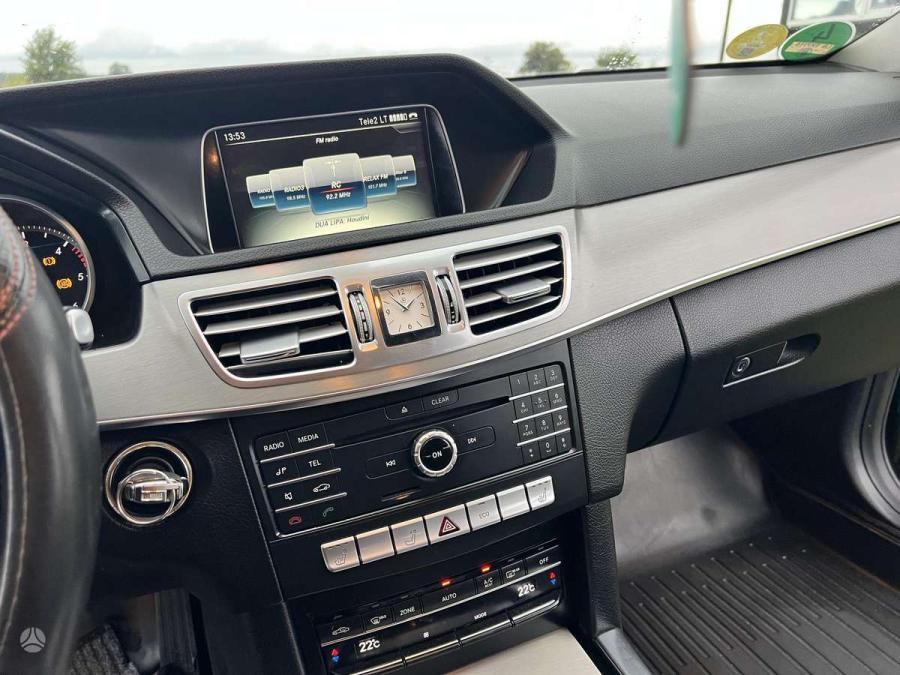 Melns Mercedes-Benz E 220 2015 Šauļi, ar dzinēja tilpumu 2.14 L un nobraukumu 229 tūkst. km par 7900 €, foto 16 vietnē AUTOMOTO.COM.LV