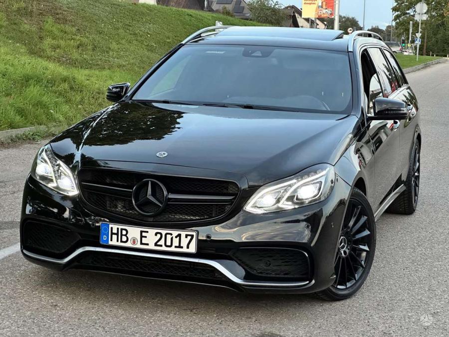 Black Mercedes-Benz E 220 2015 in Jonava, with an engine capacity of 2.20 L and mileage of 299 thousand km for 9850 €, photo 3 on AUTOMOTO.COM.LV