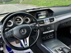Black Mercedes-Benz E 220 2015 in Jonava, with an engine capacity of 2.20 L and mileage of 299 thousand km for 9850 €, photo 31 on AUTOMOTO.COM.LV