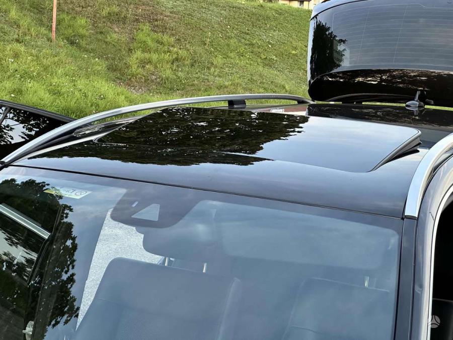 Black Mercedes-Benz E 220 2015 in Jonava, with an engine capacity of 2.20 L and mileage of 299 thousand km for 9850 €, photo 45 on AUTOMOTO.COM.LV