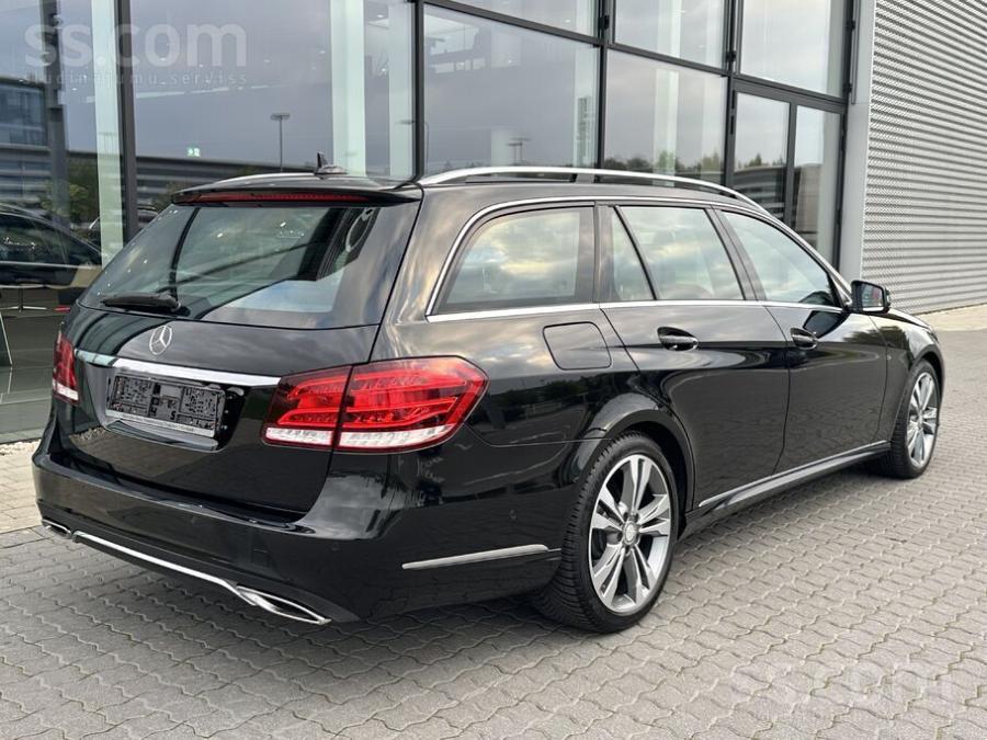 Black Mercedes-Benz E 220 2015 in Riga, with an engine capacity of 2.20 L and mileage of 306 thousand km for 9688 €, photo 7 on AUTOMOTO.COM.LV