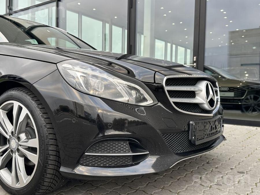 Black Mercedes-Benz E 220 2015 in Riga, with an engine capacity of 2.20 L and mileage of 306 thousand km for 9688 €, photo 10 on AUTOMOTO.COM.LV