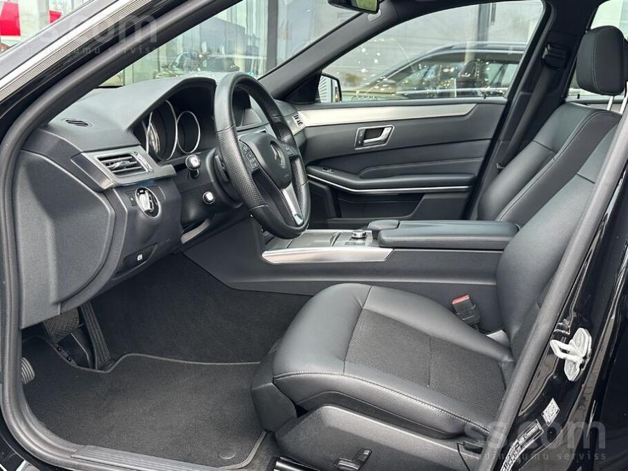 Black Mercedes-Benz E 220 2015 in Riga, with an engine capacity of 2.20 L and mileage of 306 thousand km for 9688 €, photo 15 on AUTOMOTO.COM.LV