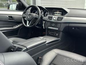 Black Mercedes-Benz E 220 2015 in Riga, with an engine capacity of 2.20 L and mileage of 306 thousand km for 9688 €, photo 19 on AUTOMOTO.COM.LV