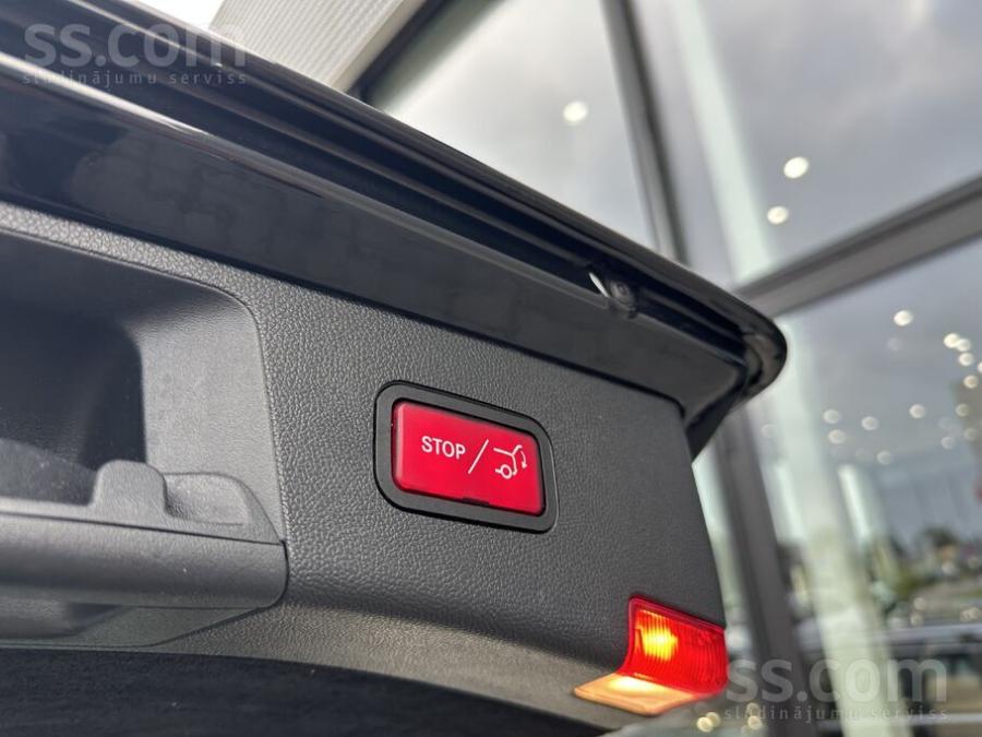 Black Mercedes-Benz E 220 2015 in Riga, with an engine capacity of 2.20 L and mileage of 306 thousand km for 9688 €, photo 22 on AUTOMOTO.COM.LV