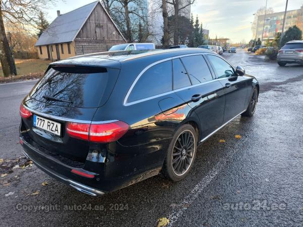 Black Mercedes-Benz E 220 2016 in Parnu, with an engine capacity of 2.00 L and mileage of 404 thousand km for 19000 €, photo 4 on AUTOMOTO.COM.LV
