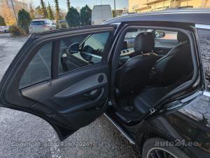 Black Mercedes-Benz E 220 2016 in Parnu, with an engine capacity of 2.00 L and mileage of 404 thousand km for 19000 €, photo 6 on AUTOMOTO.COM.LV