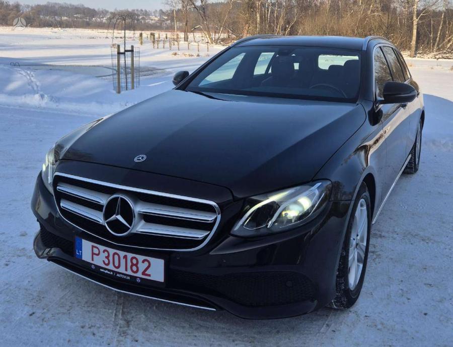 Melns Mercedes-Benz E 220 2016 Utena, ar dzinēja tilpumu 1.95 L un nobraukumu 277 tūkst. km par 14950 €, foto 1 vietnē AUTOMOTO.COM.LV