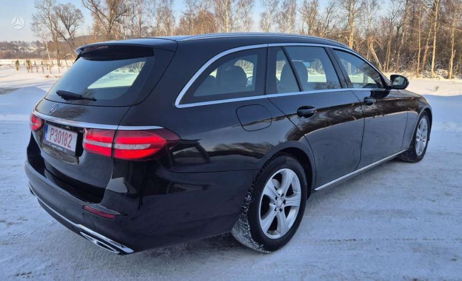 Melns Mercedes-Benz E 220 2016 Utena, ar dzinēja tilpumu 1.95 L un nobraukumu 277 tūkst. km par 14950 €, foto 11 vietnē AUTOMOTO.COM.LV
