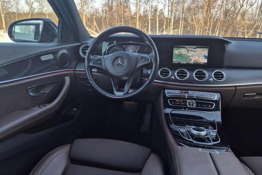Melns Mercedes-Benz E 220 2016 Utena, ar dzinēja tilpumu 1.95 L un nobraukumu 277 tūkst. km par 14950 €, foto 16 vietnē AUTOMOTO.COM.LV