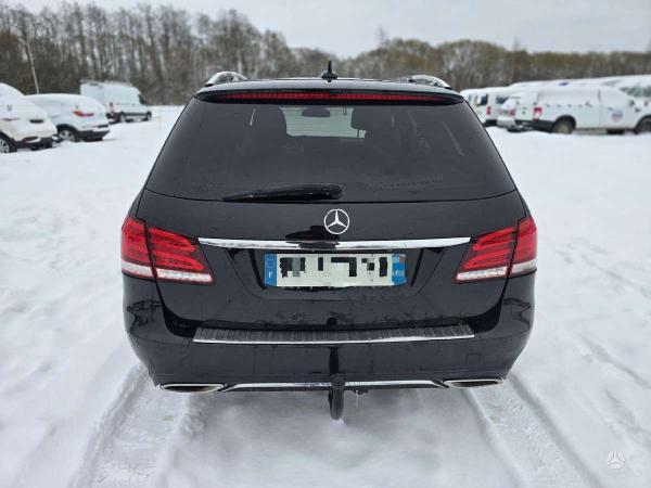 Melns Mercedes-Benz E 220 2016 Tauragė, ar dzinēja tilpumu 2.14 L un nobraukumu 390 tūkst. km par 7550 €, foto 3 vietnē AUTOMOTO.COM.LV