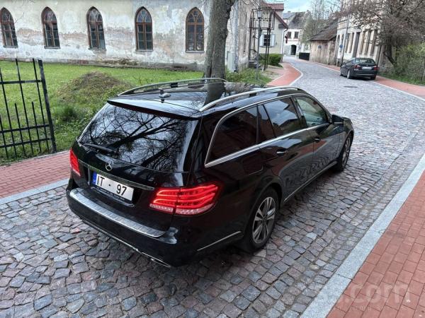 Черный Мерседес E 220 2016 в Цесис, объемом двигателя 2.20 л и пробегом 0 тыс. км за 6950 €, фото 4 на AUTOMOTO.COM.LV