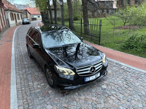 Черный Мерседес E 220 2016 в Цесис, объемом двигателя 2.20 л и пробегом 0 тыс. км за 6950 €, фото 6 на AUTOMOTO.COM.LV