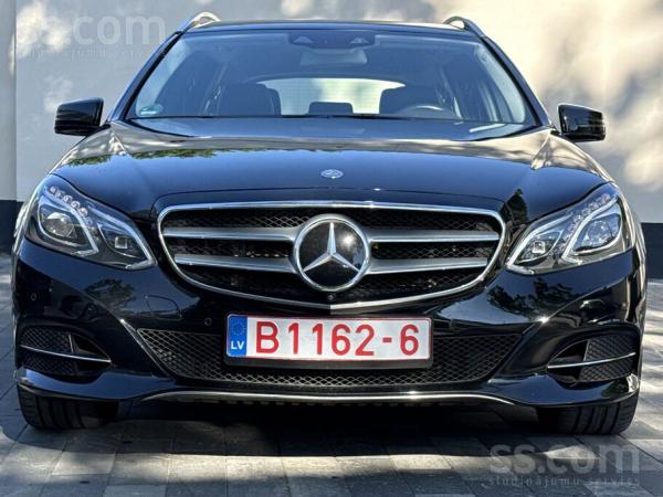 Black Mercedes-Benz E 220 2016 in Riga, with an engine capacity of 2.20 L and mileage of 369 thousand km for 9200 €, photo 9 on AUTOMOTO.COM.LV