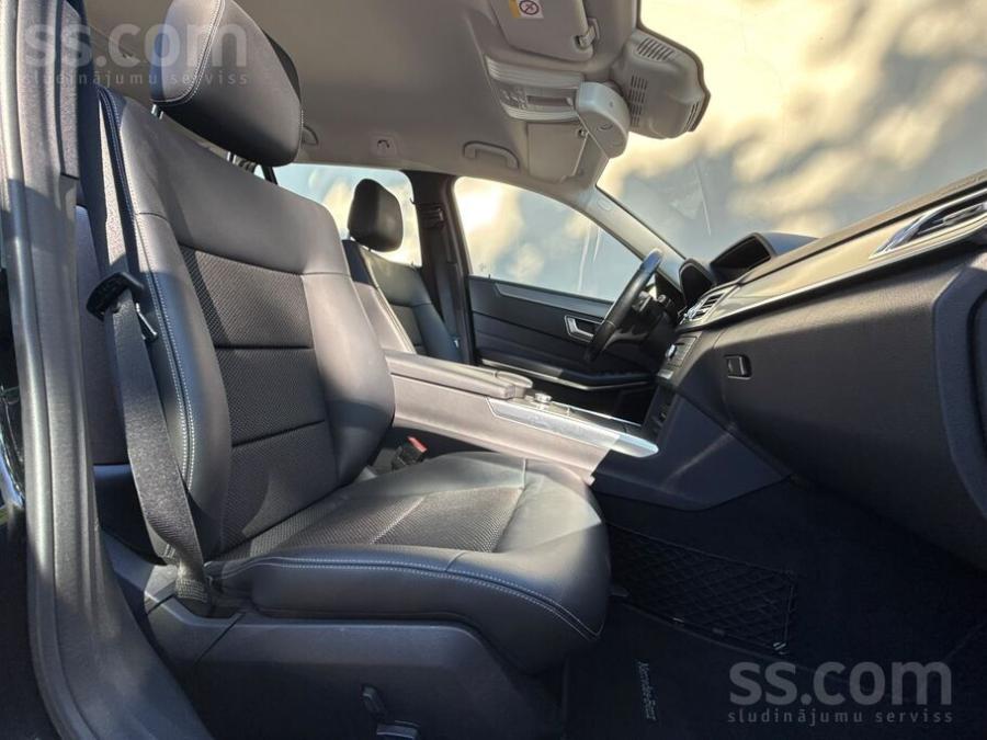 Black Mercedes-Benz E 220 2016 in Riga, with an engine capacity of 2.20 L and mileage of 369 thousand km for 9200 €, photo 12 on AUTOMOTO.COM.LV