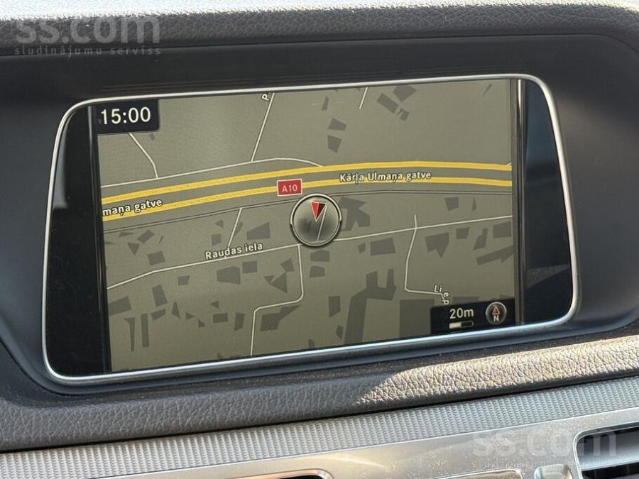 Black Mercedes-Benz E 220 2016 in Riga, with an engine capacity of 2.20 L and mileage of 369 thousand km for 9200 €, photo 22 on AUTOMOTO.COM.LV