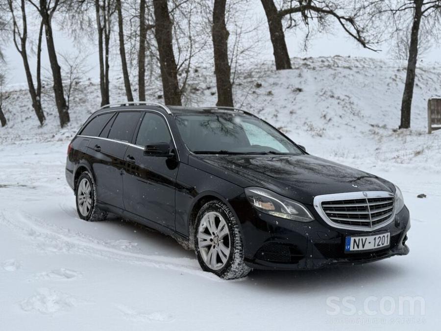 Черный Мерседес E 220 2016 в Рига, объемом двигателя 2.20 л и пробегом 560 тыс. км за 2750 €, фото 3 на AUTOMOTO.COM.LV